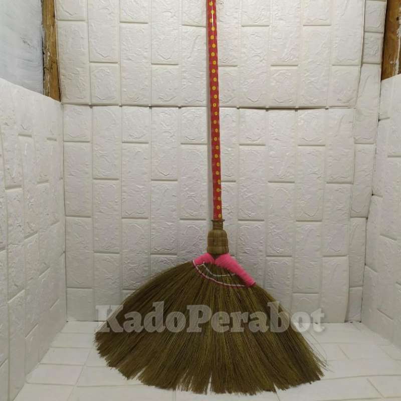 Jual sapu padi gagang coating plastik - sapu lebar - sapu lantai kuning ...