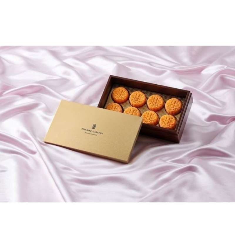 Jual The Ritz Carlton Mooncake Mini Snowskin Green Tea Mooncakes di ...