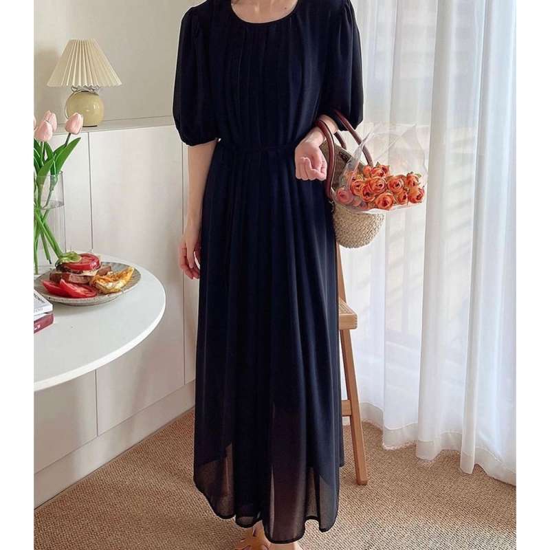 Tampil Chic dengan 11 Rekomendasi Dress Hitam, Inspirasi Fashion Terbaru!