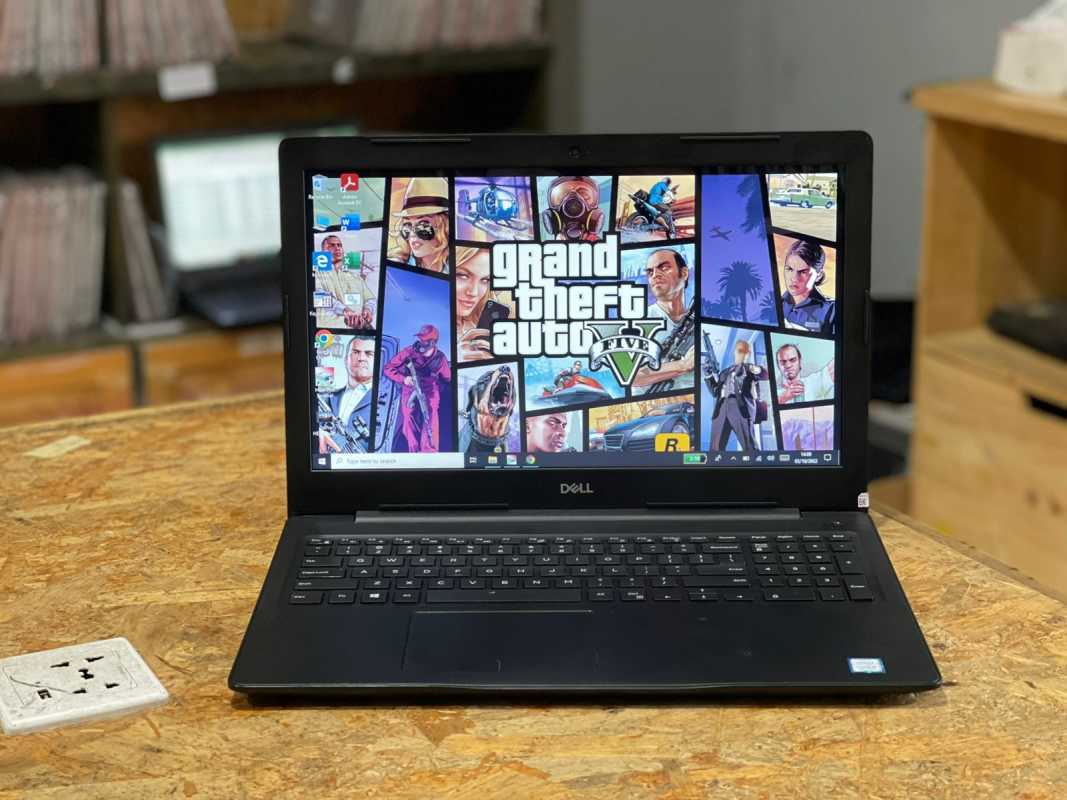 Jual Dell Inspiron 3583 Touchscreen Core I5-8265u (gen-8) 1.8ghz Di ...