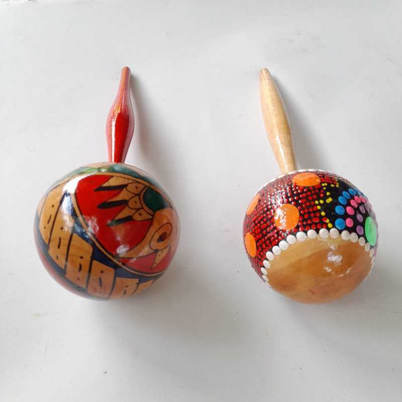Jual Alat Musik Marakas Maracas 25cm Lukis Goyang Tangkai Kayu Di ...
