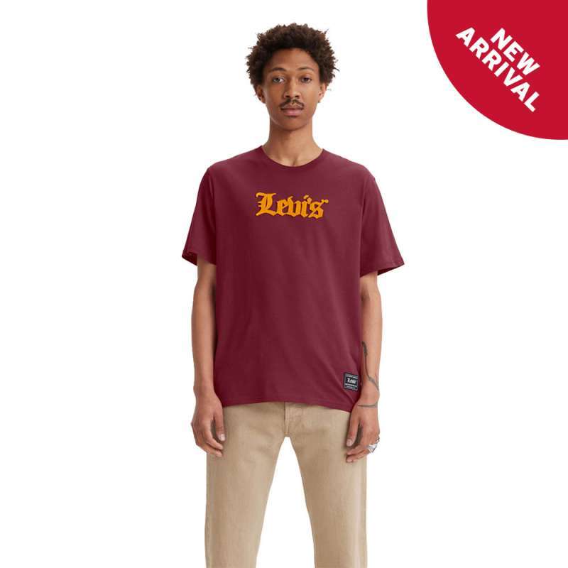 Jual Levi's® Men's Ss Relaxed Fit Tee Olde English Rumba Red (16143 ...