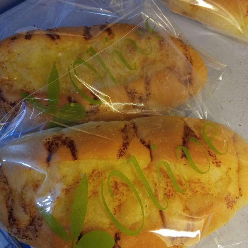 Jual roti bawang garlic di Seller Olive Bakery - Kota Medan, Sumatera ...