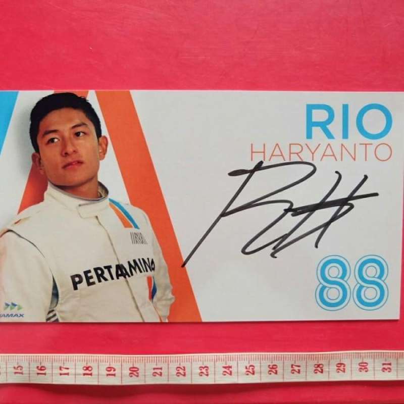Jual Memorabilia F1 Kartu Tanda Tangan Rio Haryanto Manor Racing di ...