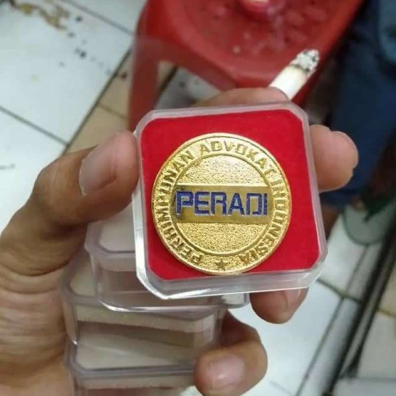 Jual Pin Peradi Bulat Peniti Di Seller Rz 147 - Senen, Kota Jakarta ...