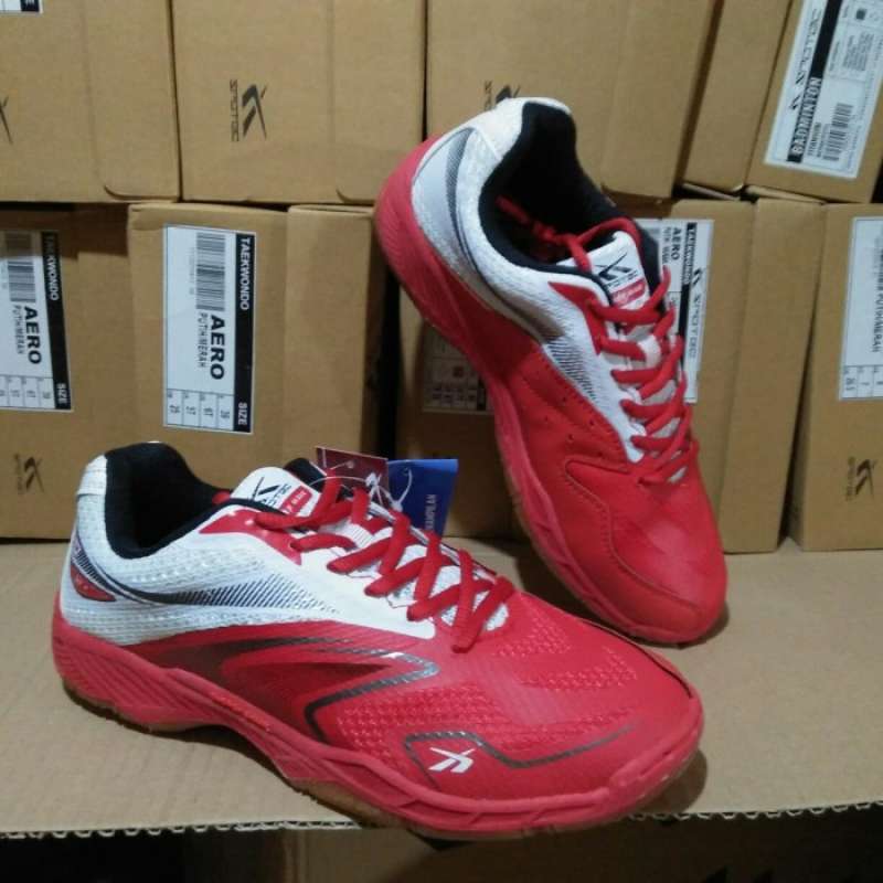 Jual Sepatu Badminton Spotec Titanium Merah Putih/Sepatu Olahraga ...