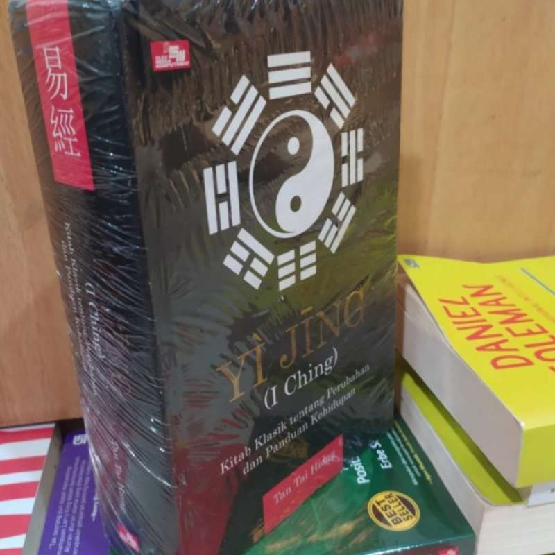 Jual Yi Jing I Ching - Kitab Klasik Tentang Perubahan Dan Panduan Kehidupan Di Seller Ken Book ...