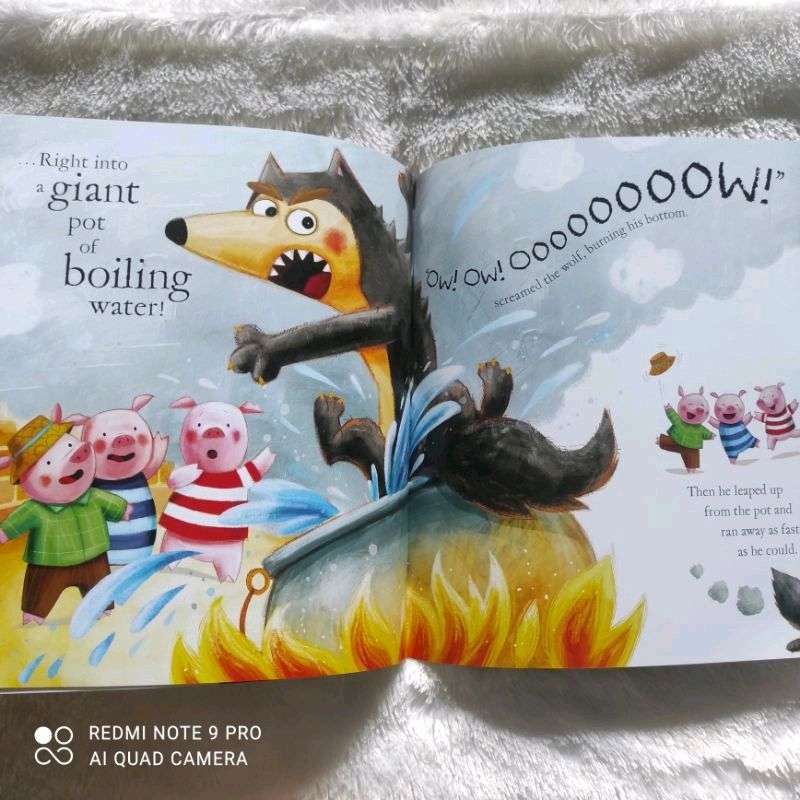 Jual Big Bad Wolf Fairytale Classics : The Three Little Pigs - Buku ...