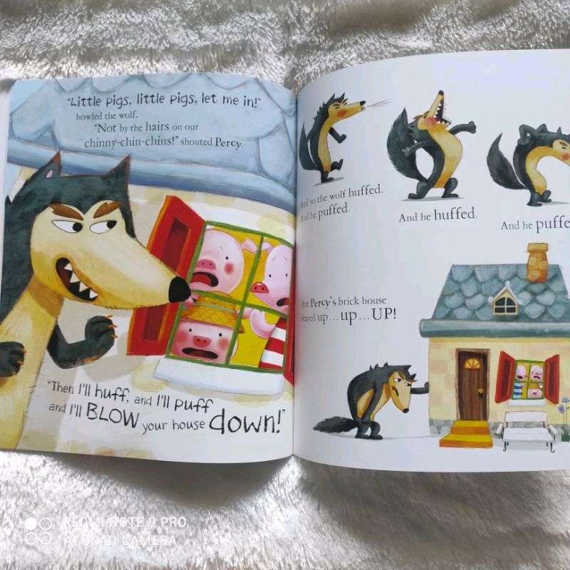 Jual Big Bad Wolf Fairytale Classics : The Three Little Pigs - Buku ...