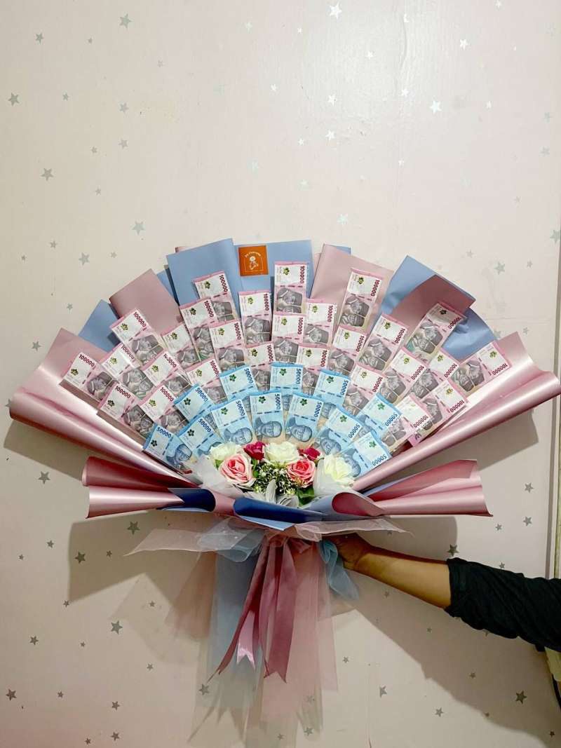 Jual Buket Uang | Money Buquet | Kerangka Bunga Uang | Real Money Rp. 4 ...
