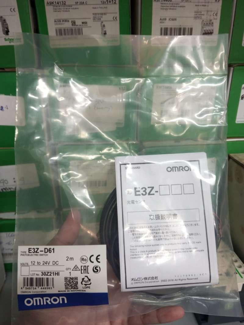 Jual E3Z-D61 OMRON PHOTOELECTRIC PHOTOSENSOR SWITCH E3ZD61 E3Z D61 PE66 ...
