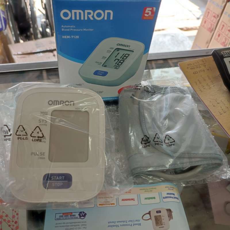 Jual Tensimeter Digital Omron Hem-7120 / Alat Tensi Darah Digital Di ...