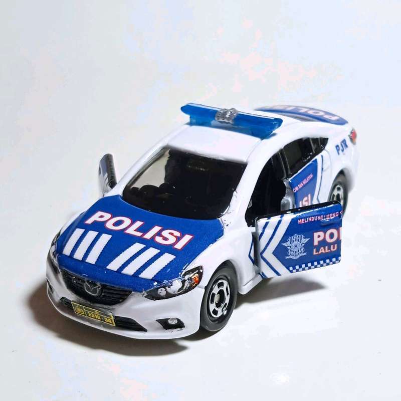 Jual diecast skala 1/64 Tomica Mazda 6 atenza custom polisi Indonesia ...