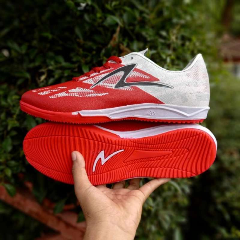 Promo SEPATU FUTSAL SPECS GARUDA ATTACK ALPHA PRO IN Diskon 33% di ...