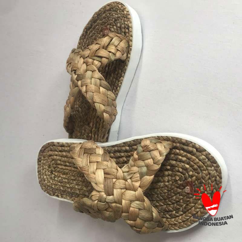 Jual Bengok Slipper Ulir X_Sandal Eceng Gondok di Seller Bengok Craft ...