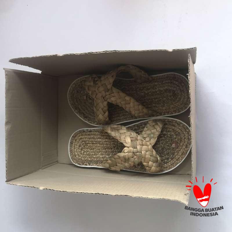 Jual Bengok Slipper Ulir X_Sandal Eceng Gondok di Seller Bengok Craft ...