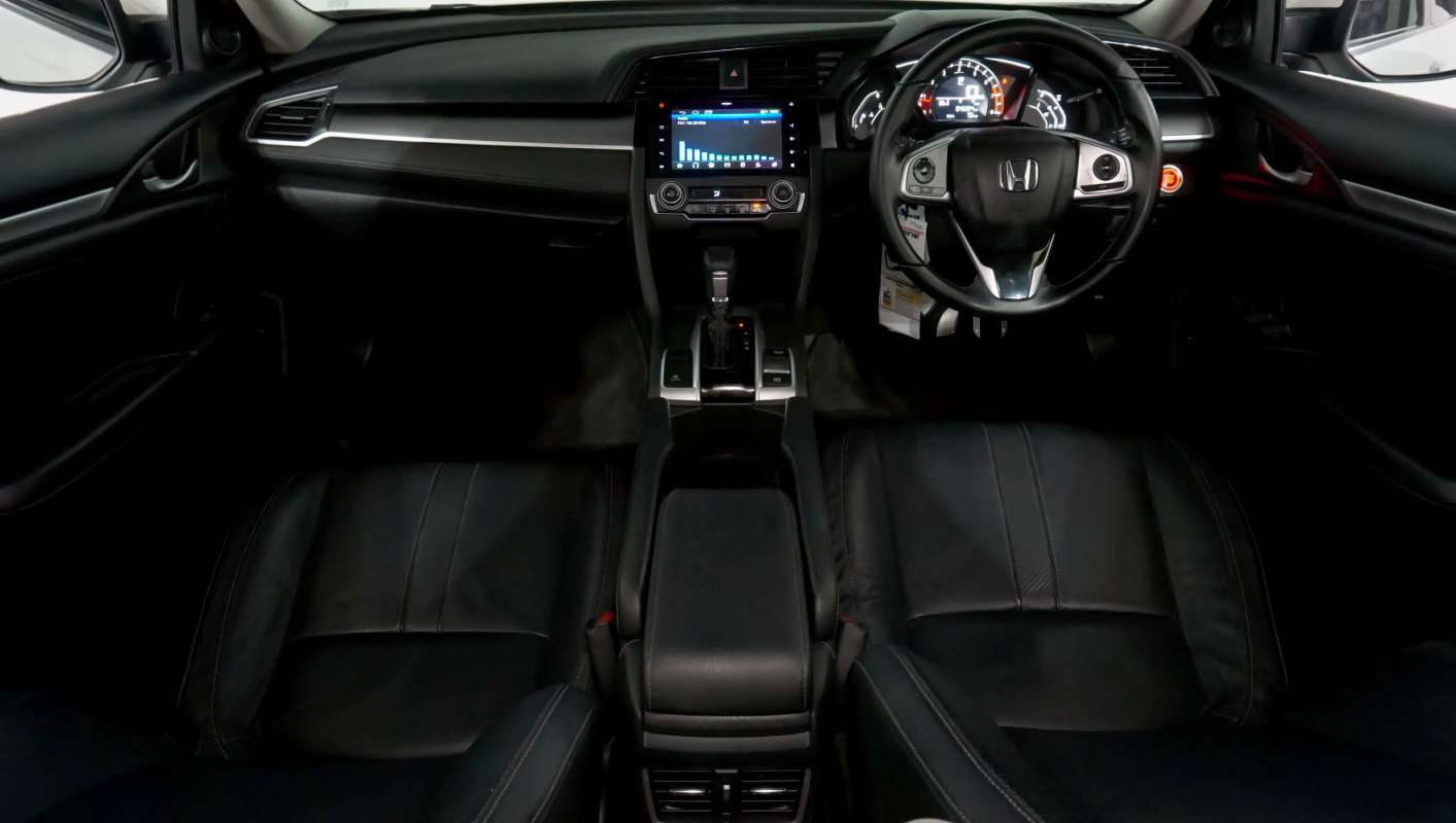 Jual Honda Civic E Turbo Hatchback At 2017 Putih Di Seller Carro ...