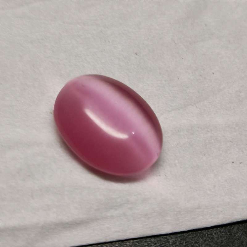 Batu Mata Kucing Ungu