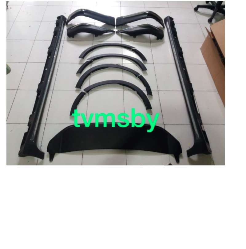 Jual Body Kit Set Innova Venturer 2016 - 2020 Original Toyota - FULLSET ...