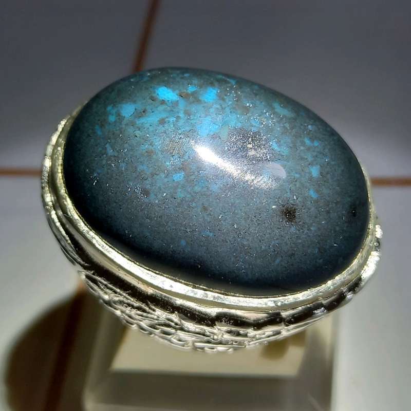 Batu Bacan Hitam