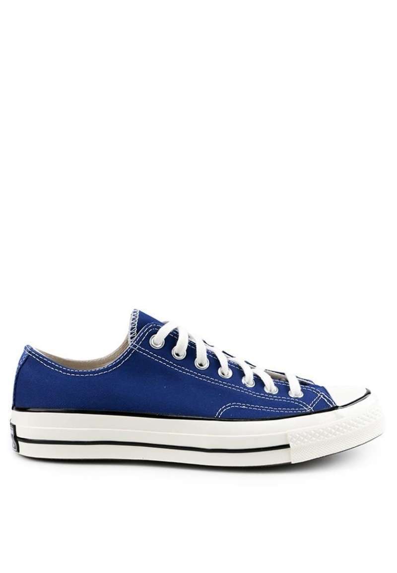 Sepatu Converse Biru