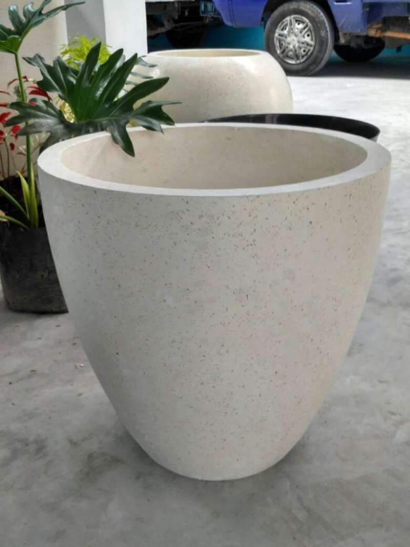 Jual pot atau gentong bak putih terasso mewah di Seller PUSAT KERAJINAN ...