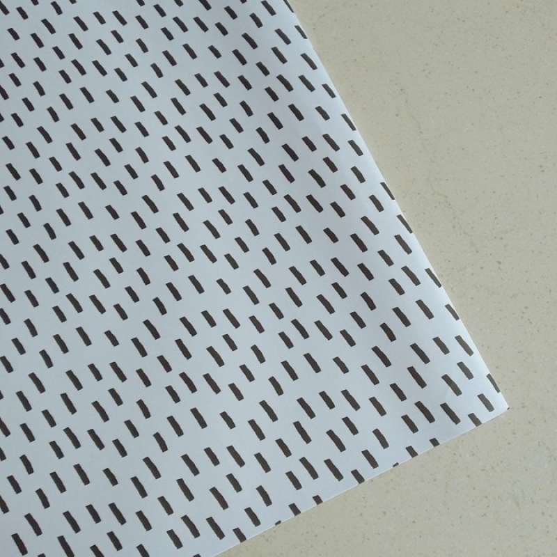 Jual Kertas Kado Premium Wrapping Motif Strip Hitam Warna Putih di ...
