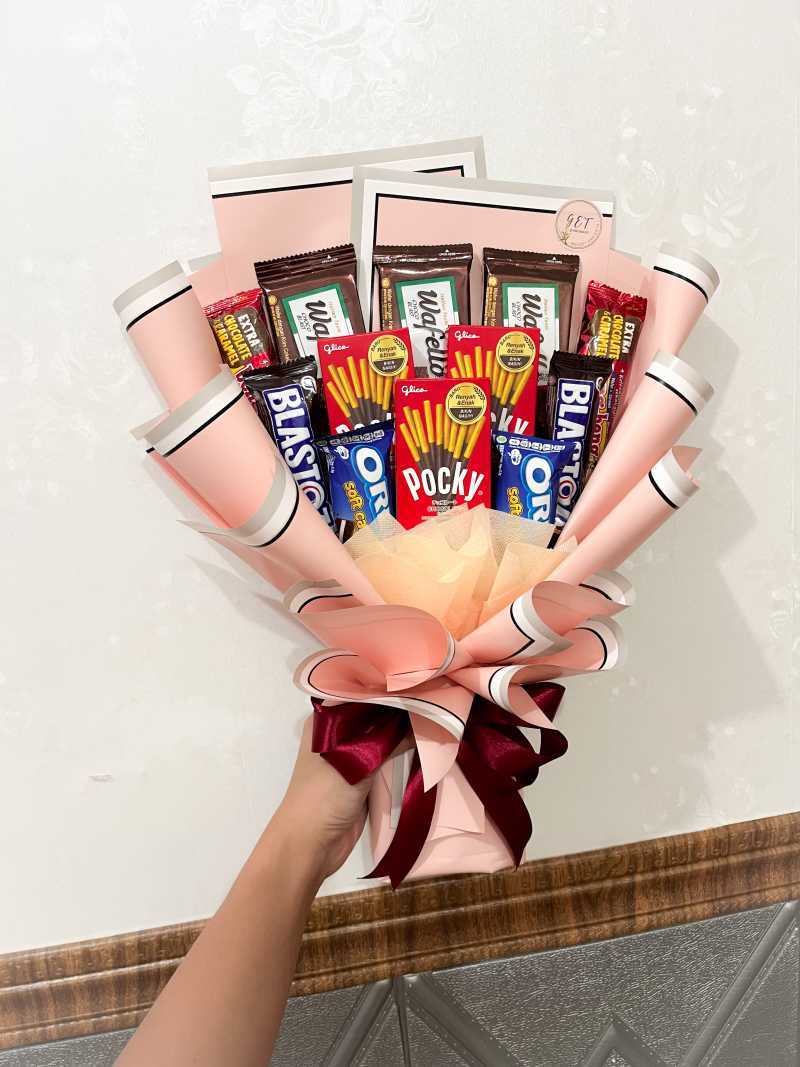 Jual Buket coklat buket valentine bucket bengbeng bucket oreo buket ...