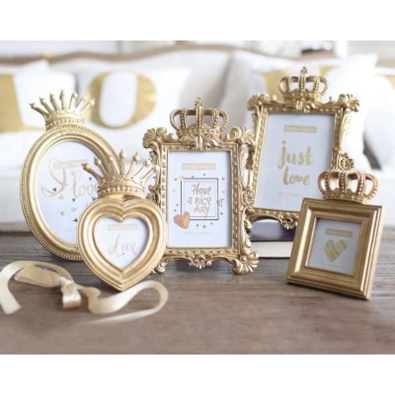Promo Frame foto aesthetic mahkota gold Diskon 5% di Seller Ozora ...