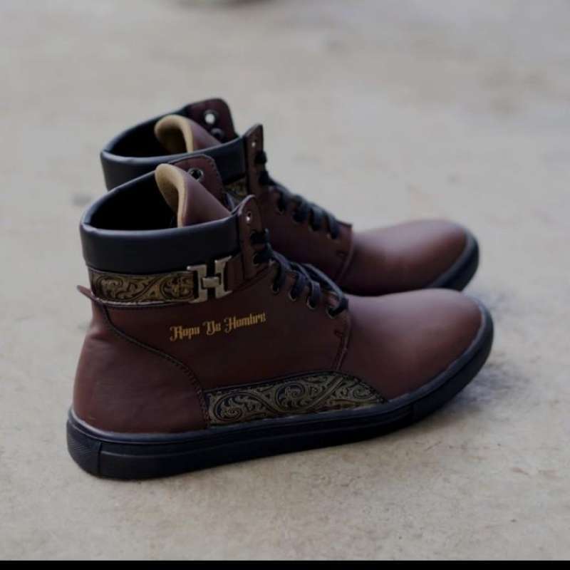 Jual Sepatu Boots Pria Kulit Model Batik Cocok Untuk Formal Dan Non ...