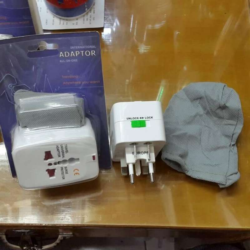 Jual Stop Kontak Multi Fungsi/ Travel Adaptor / Colokan Listrik di ...