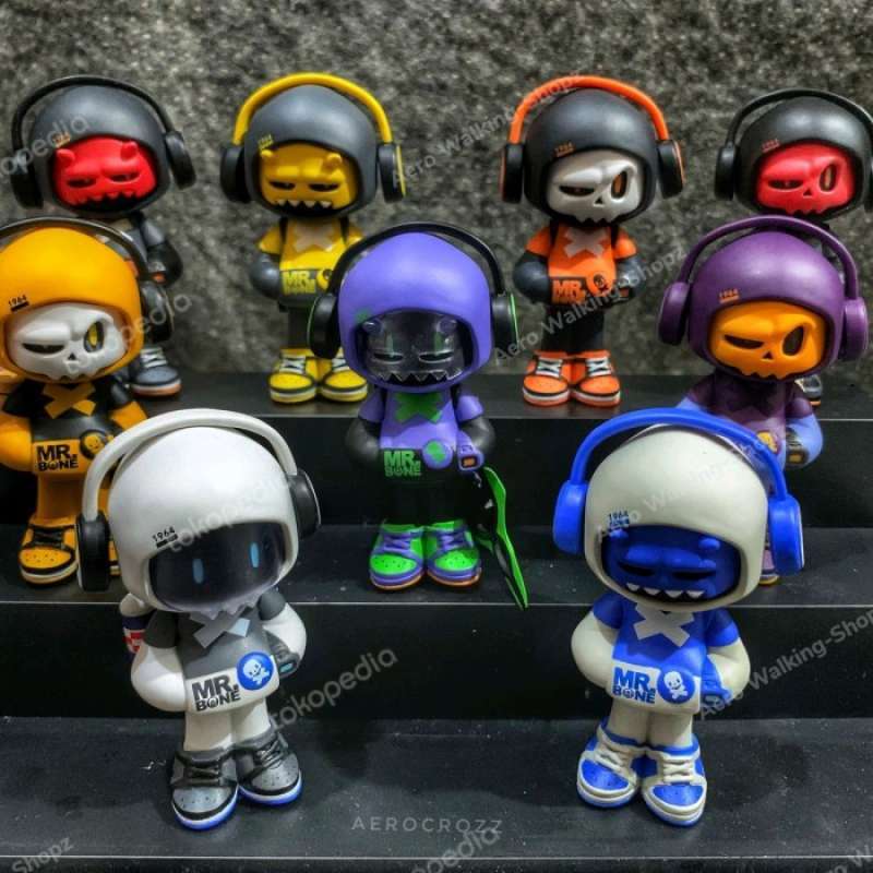 Promo MR.BONE / MR BONE GAME MAN 8cm BLINDBOX / BLIND BOX random set ...
