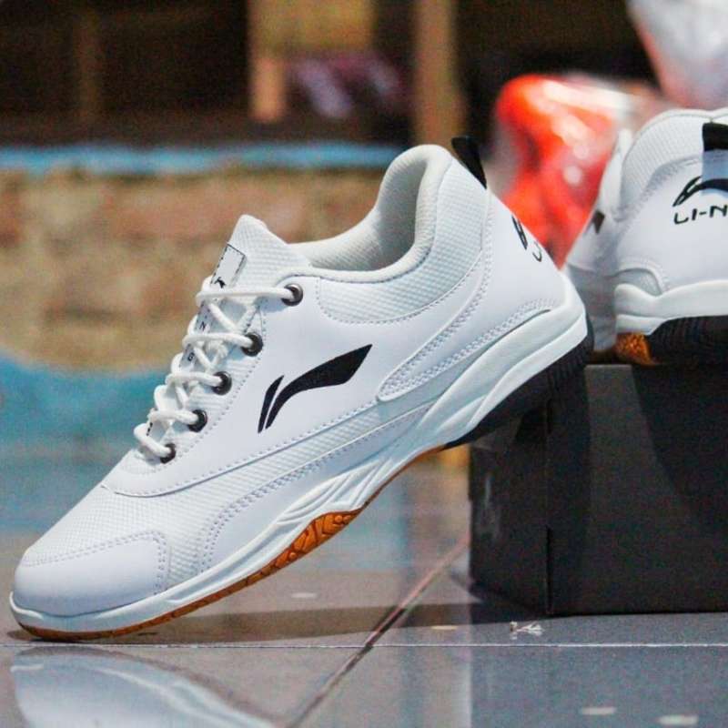 Jual Sepatu Sport Running Badminton Lining Di Seller Flexzone ...