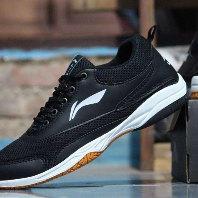 Jual Sepatu Sport Running Badminton Lining Di Seller Flexzone ...