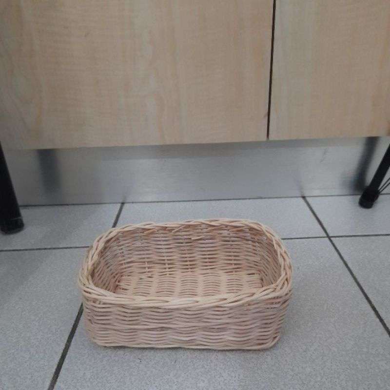 Jual Keranjang Mini Rotan Halus Persegi Panjang Oval Bulat 17 cm di ...