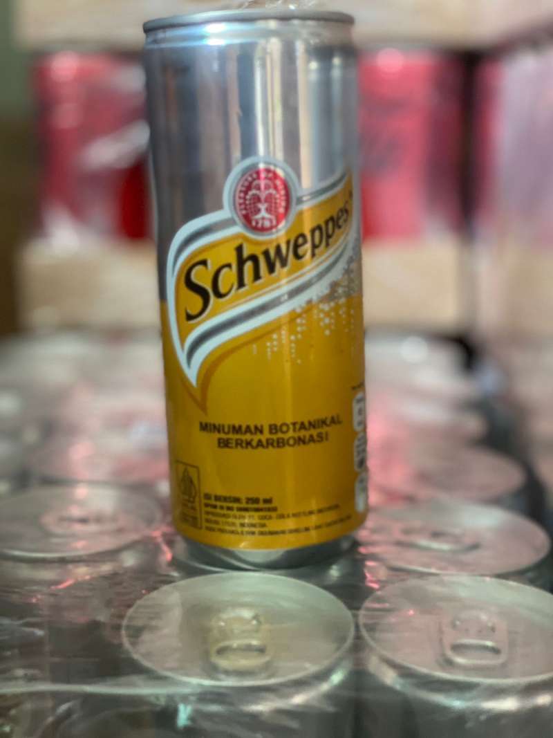 Jual Schweppes Tonic Water Minuman Bersoda [250 Ml/ 24 Pcs/ Kemasan Kaleng] Di Seller Famous ...