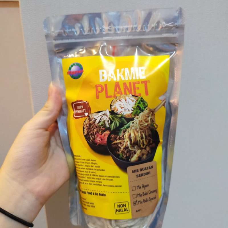 Jual BAKMI KARET PLANET Bakmi Karet Planet Frozen Mie Babi Cincang di Seller Bakmi Karet Planet ...