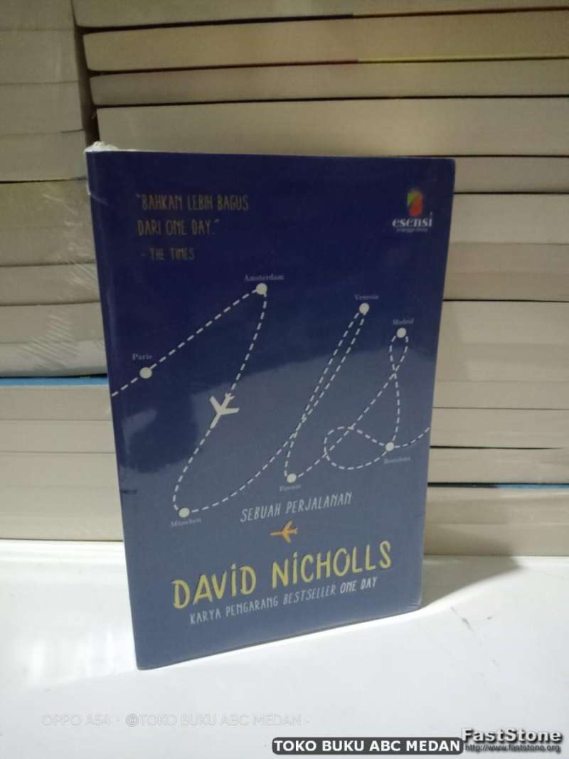 Jual Buku Novel Us Sebuah Perjalanan David Nicholls Original Esensi Di ... Jual Buku Novel Us Sebuah Perjalanan David Nicholls Original Esensi Di ...