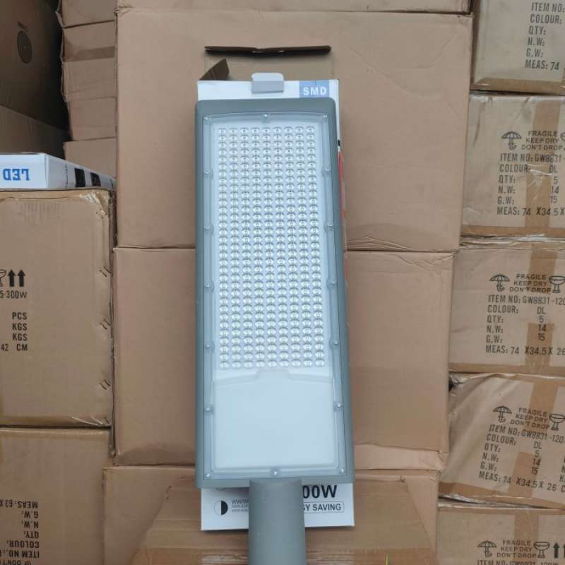 Promo Lampu Pju Led 300w /Led PJU 220V Lampu Jalan-300W Diskon 23% di ...