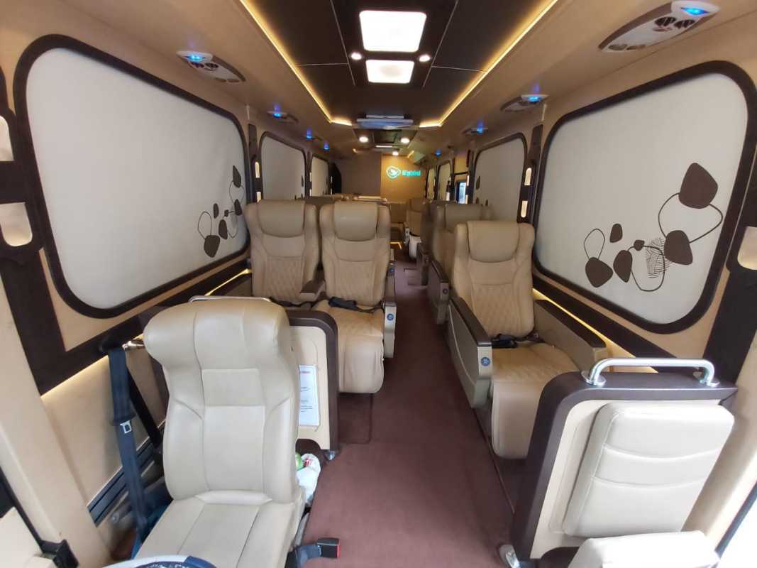 Promo Sewa Luxury Vvip Bus Medium 12 Seat Bigbird Jakarta - Jawa Tengah ...