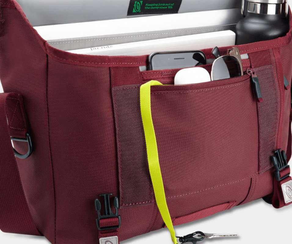 Jual Tas Laptop TIMBUK2 Classic Messenger Bag Small Eco Collegiate Red ...