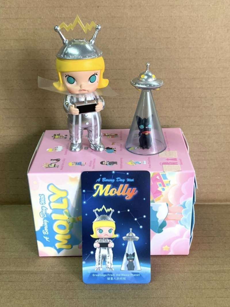 Jual Secret Pop Mart A Boring Day with Molly Greetings from the Meow ...