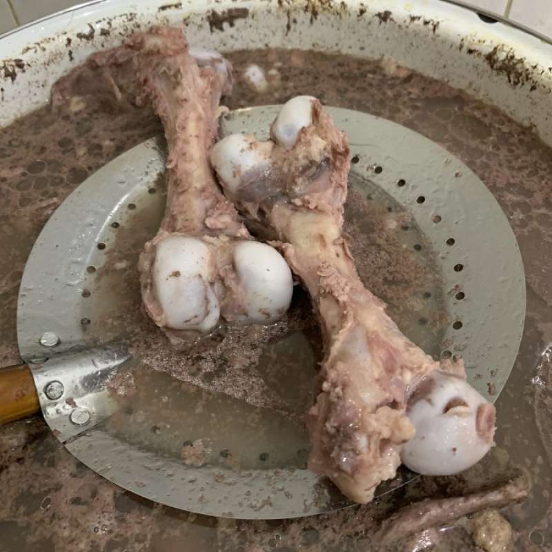 Promo Kaldu Rebusan Tulang Babi / Pork Bone Broth Diskon 23% di Seller ...