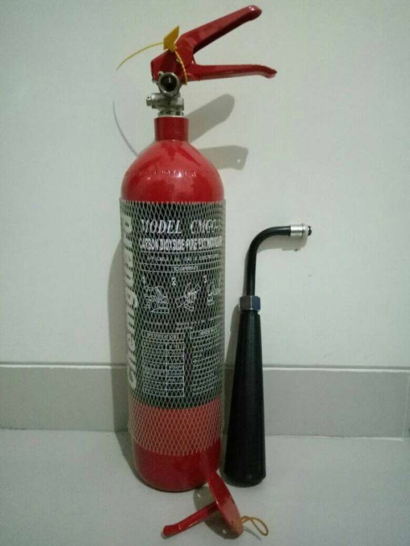 Promo APAR CO2 2,3 kg - Alat Pemadam Api Ringan Karbon Dioksida Diskon ...