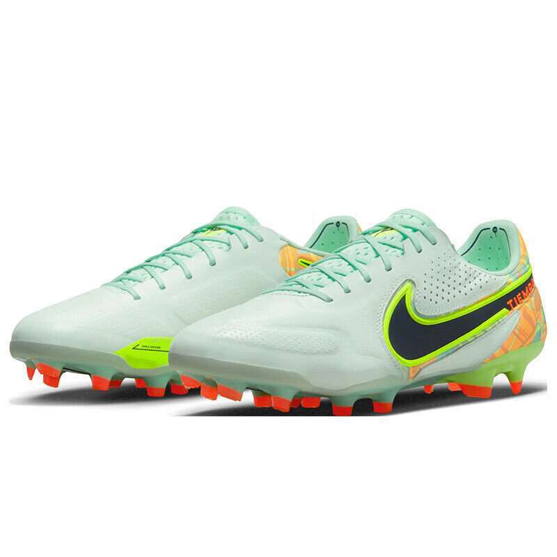 Tidak Bingung Lagi Pilih Sepatu Bola, Ini 15 Rekomendasi Sepatu Bola ...