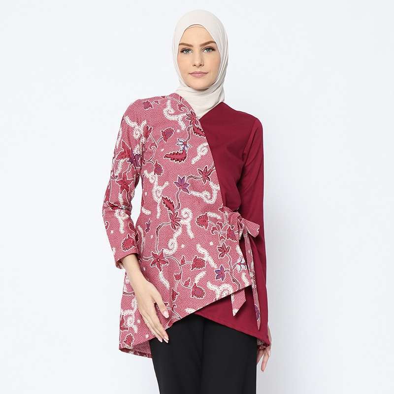 Tunik Batik Tren Terkini dengan 15 Rekomendasi Model Tunik Batik ...