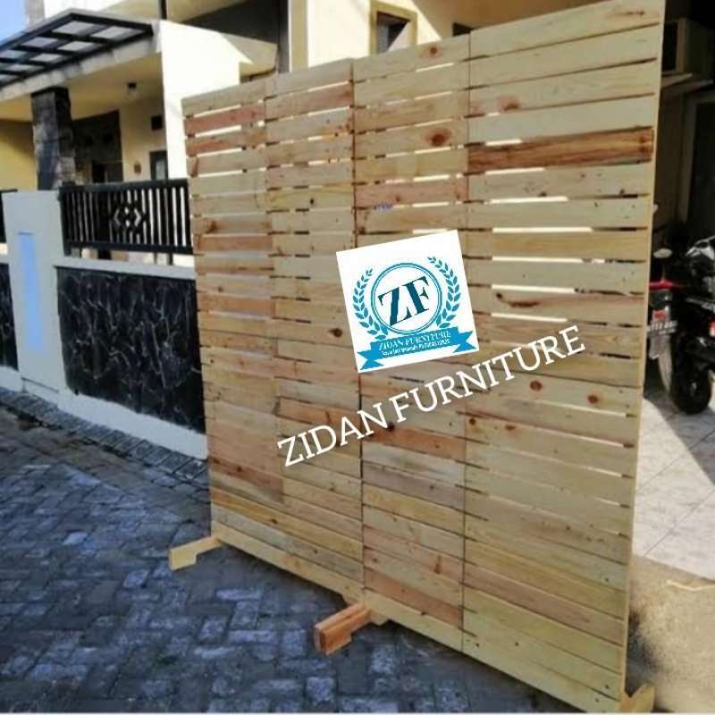 Jual partisi kayu jati Belanda di kripsinya di baca ya biar ga'salah ...