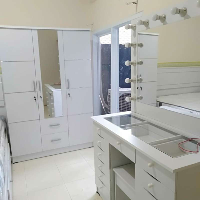 Jual Paket Furniture Set Kamar Tidur Minimalis (Lemari 3 Pintu dan Meja ...