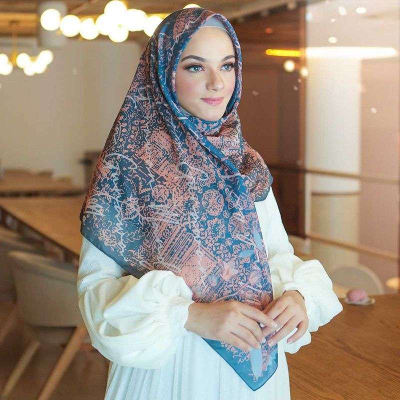 Jual mandjha ivan gunawan - lily flower navy di Seller Sariz.shop ...