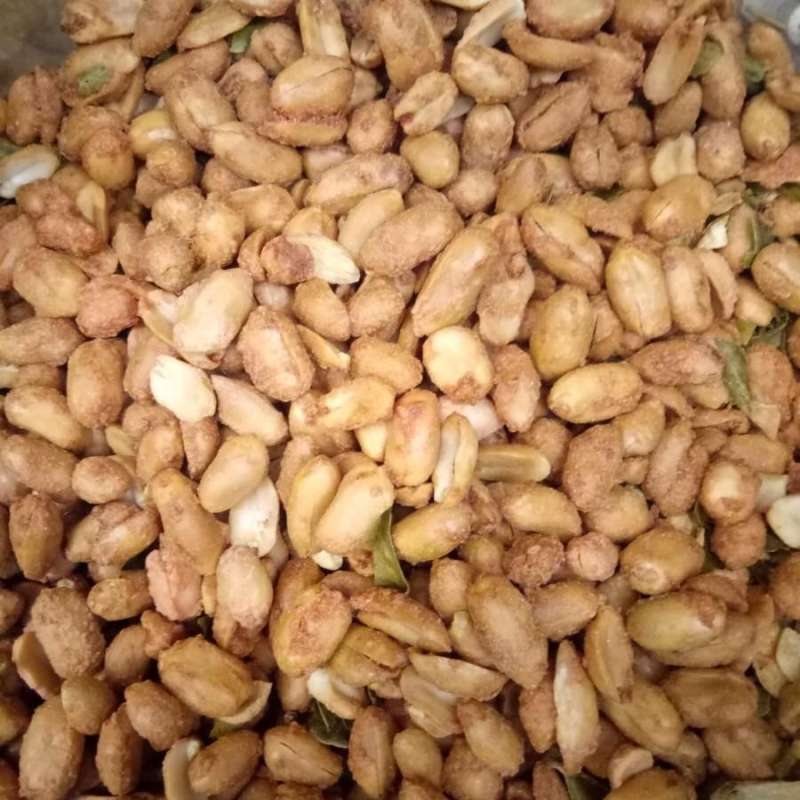 Jual KACANG THAILAND pedes daun jeruk 200 gram kc bangkk biasa - Kc ...